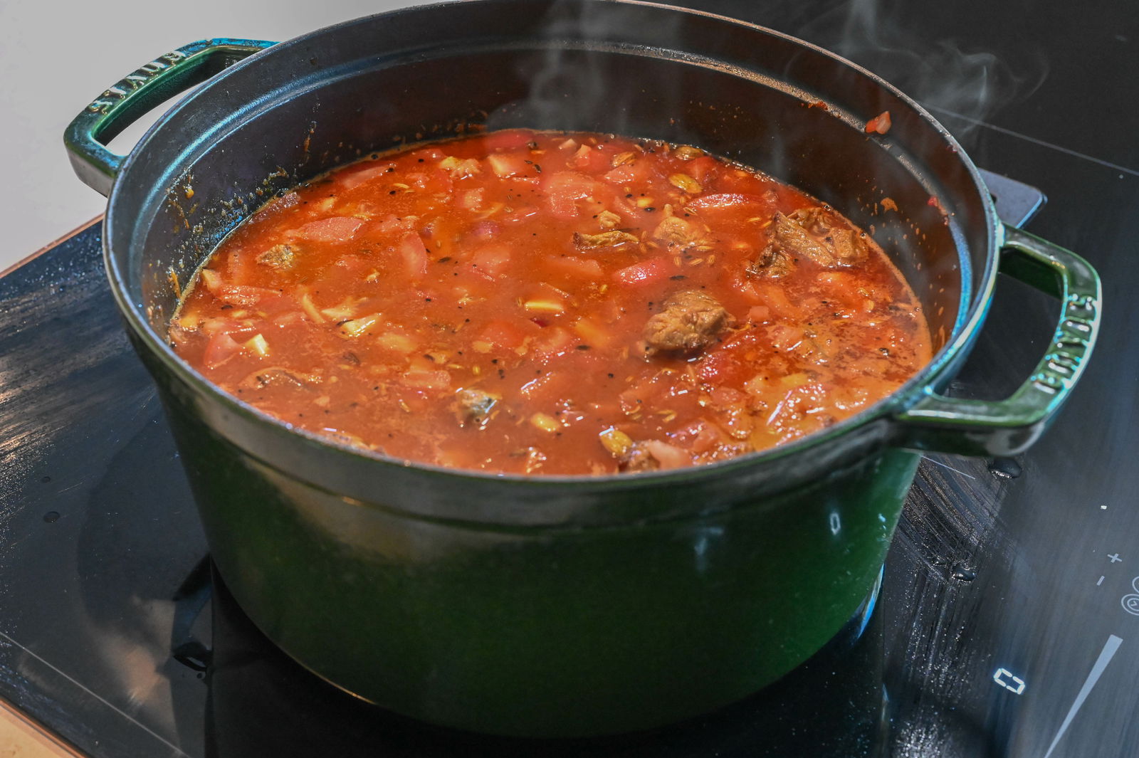 Indisk lammegryte med poteter - Aloo Mutton Curry | Gladkokken