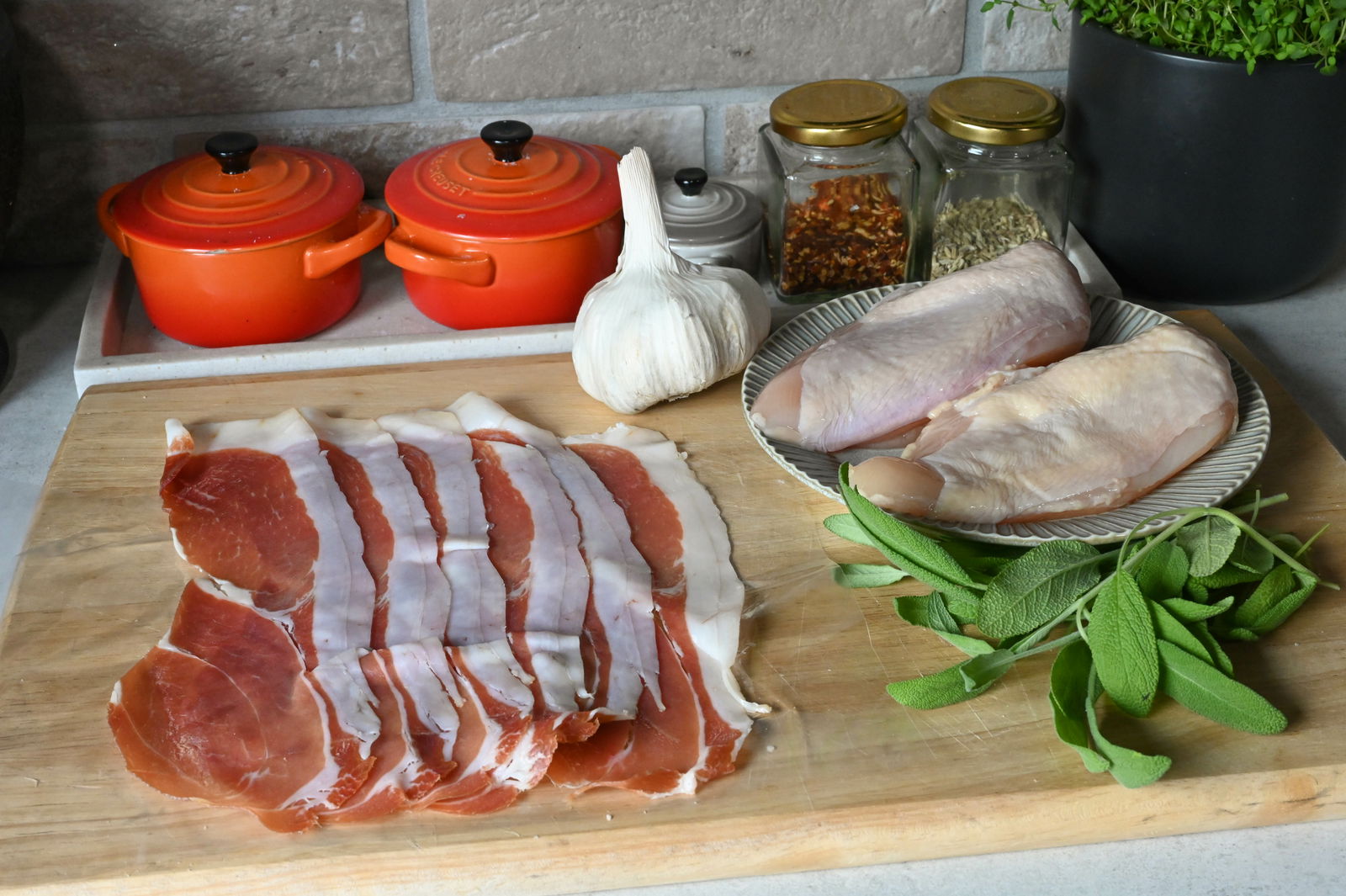 Saltimbocca di Pollo - Deilig Italiensk kyllingrett! | Gladkokken