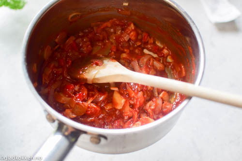 Rask og enkel Tomatsaus - for dager med dårlig tid! | Gladkokken